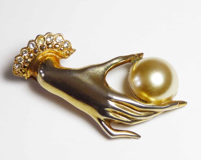 Elegant Gold Plated Hand Holding a Large Faux Pewter Pearl Pin Brooch W ...