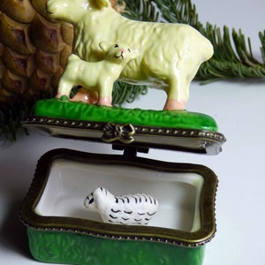 Little Lamb Sweet Sheep Vintage Handcrafted Porcelain Hinged Trinket ...