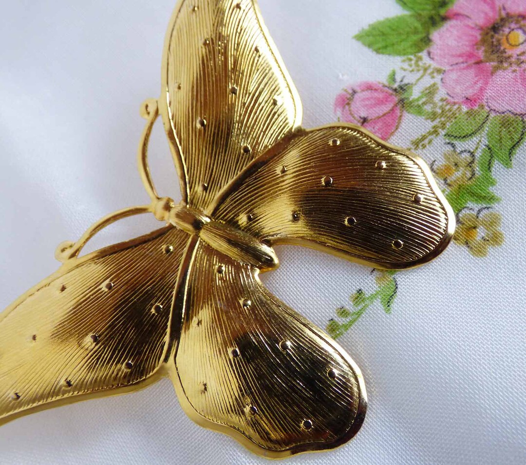 Big & Beautiful Vintage Gold Toned Papillon Butterfly Pin Brooch ...