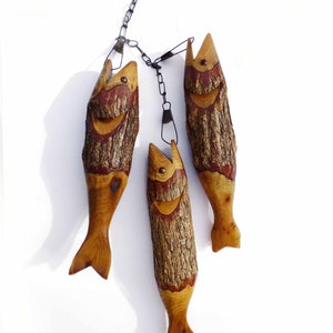 3 Vintage Carved Wood Primitive Folk Art Log Fishes on Tackle Stringer ...