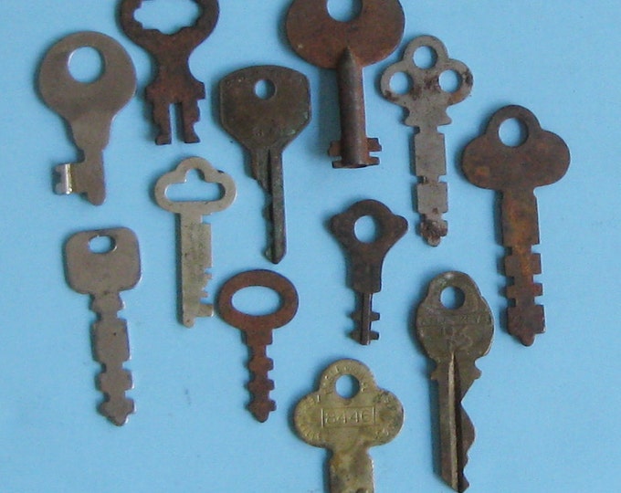 12 Antique Vintage Victorian Key Keys Skeleton Key Keys Ornate Rusty ...