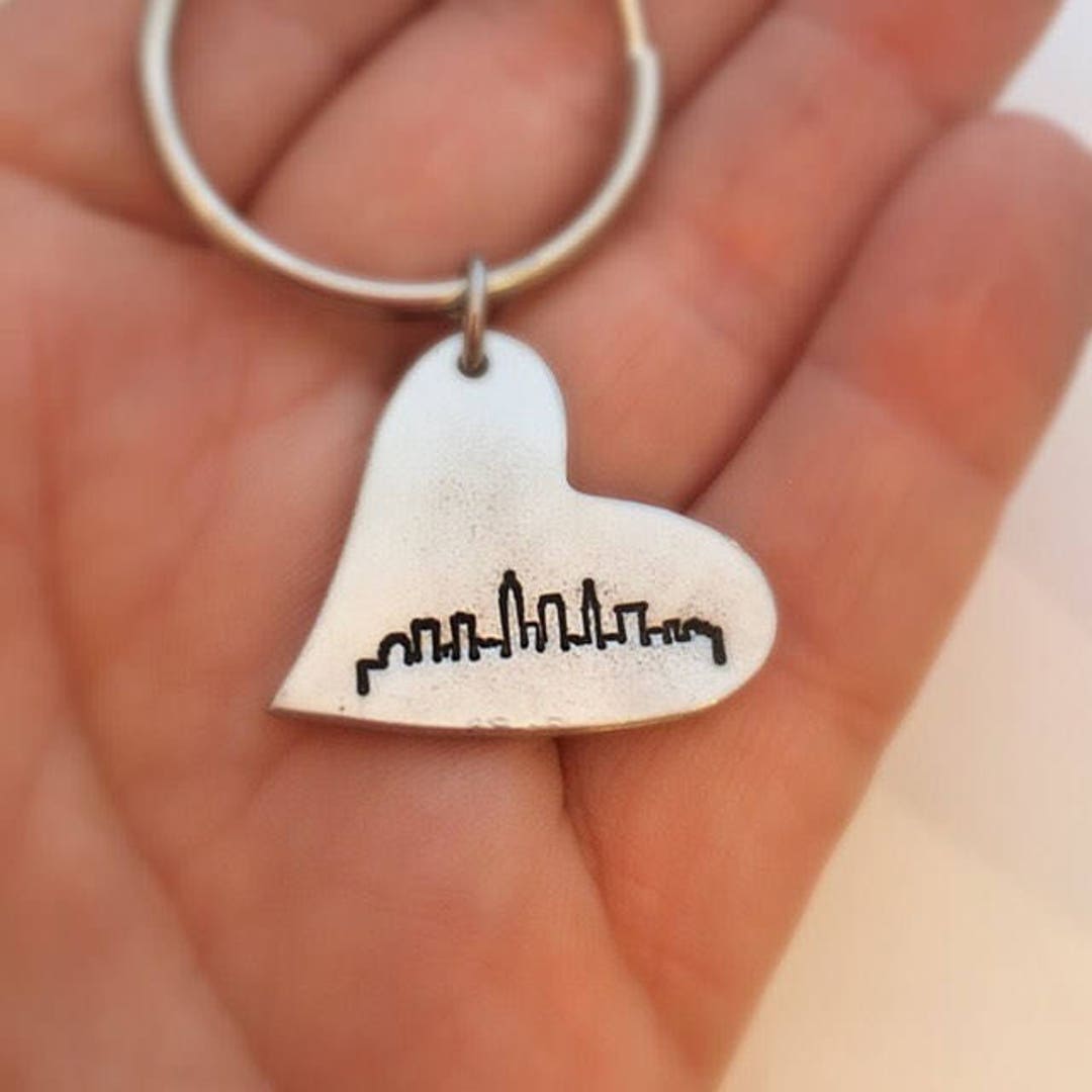 Cleveland Keychain Mejor regalo de amigo Midwest CLE Regalo para ella ...
