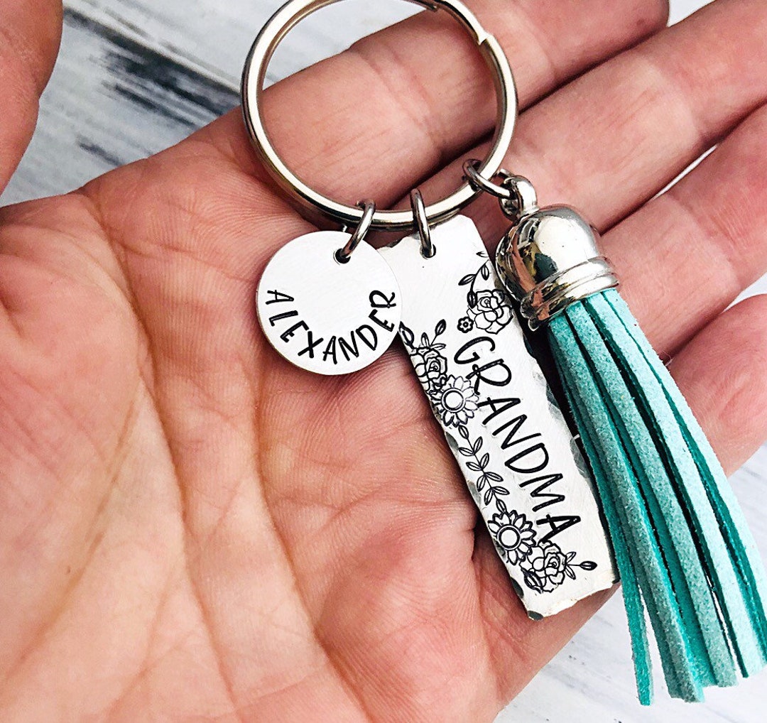 Personalized Keychain Gift for Grandma , Mother's Day Gift , Floral ...