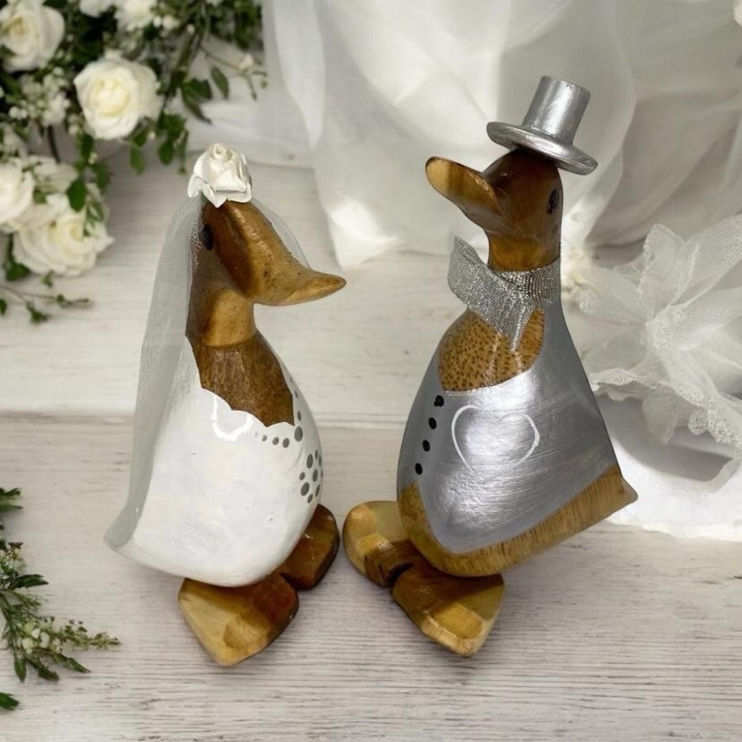 Hand Carved Wooden Bride and Groom Wedding Couple Ducks Gift. Wedding ...