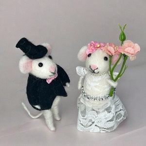 Bride and Groom Wedding Mice Couple Wedding Gift, Wedding Cake Topper ...