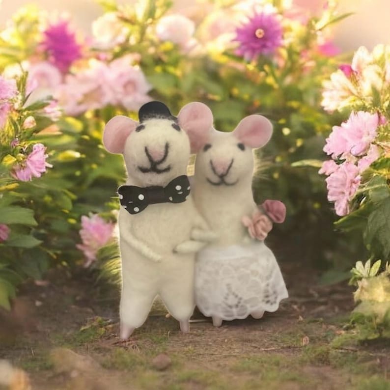 Needle Felted Bride and Groom Mice: Wedding Cake Topper, Cute Cheese ...
