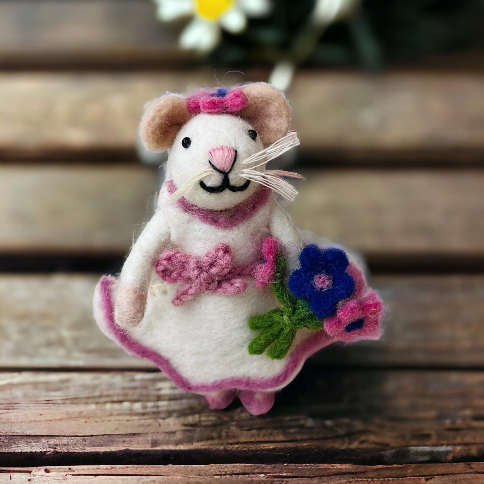 Hand Made Wedding Mice Bride and Groom Gift, Wedding Gift for Bride ...