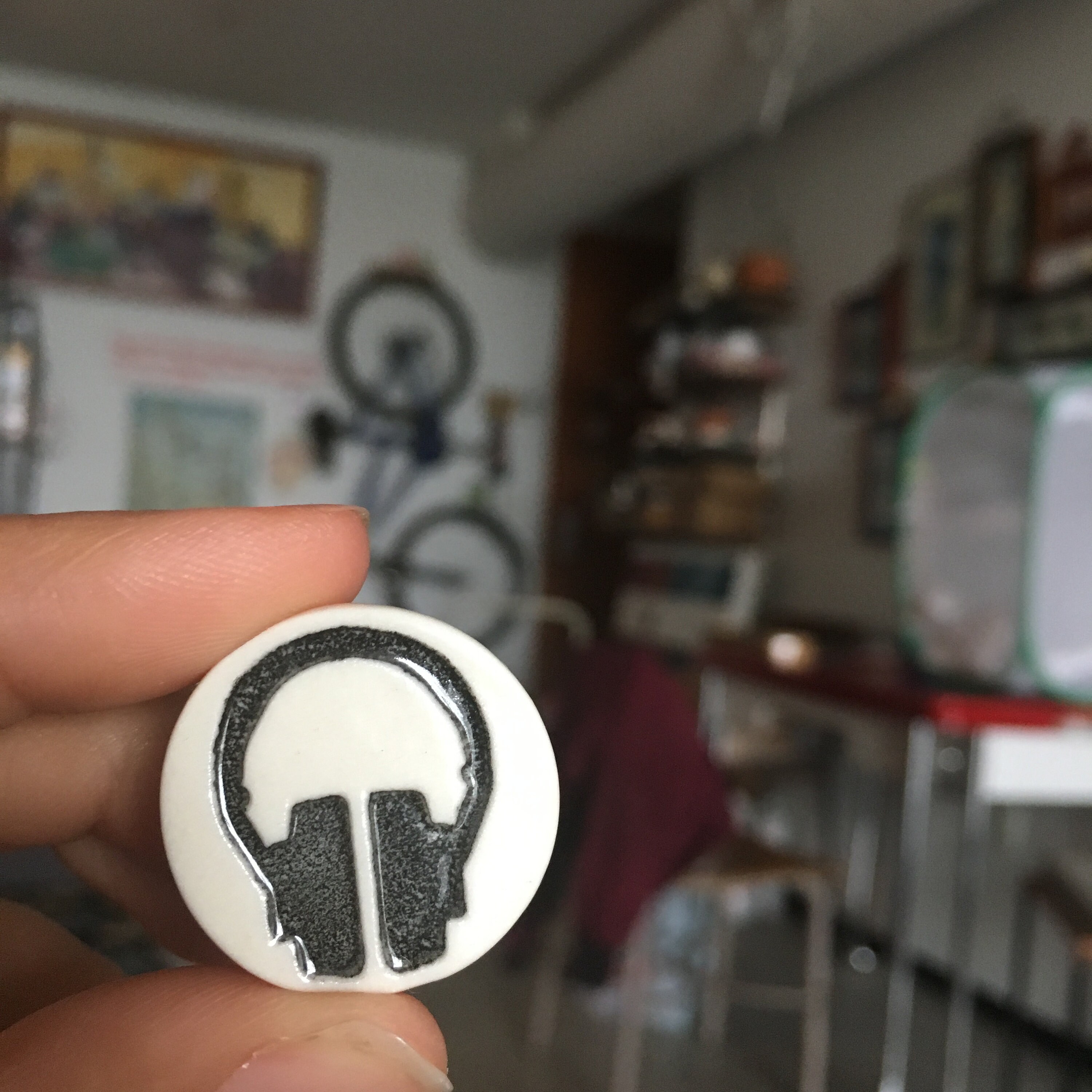 Listen to Music! Headphone Pin - Etsy