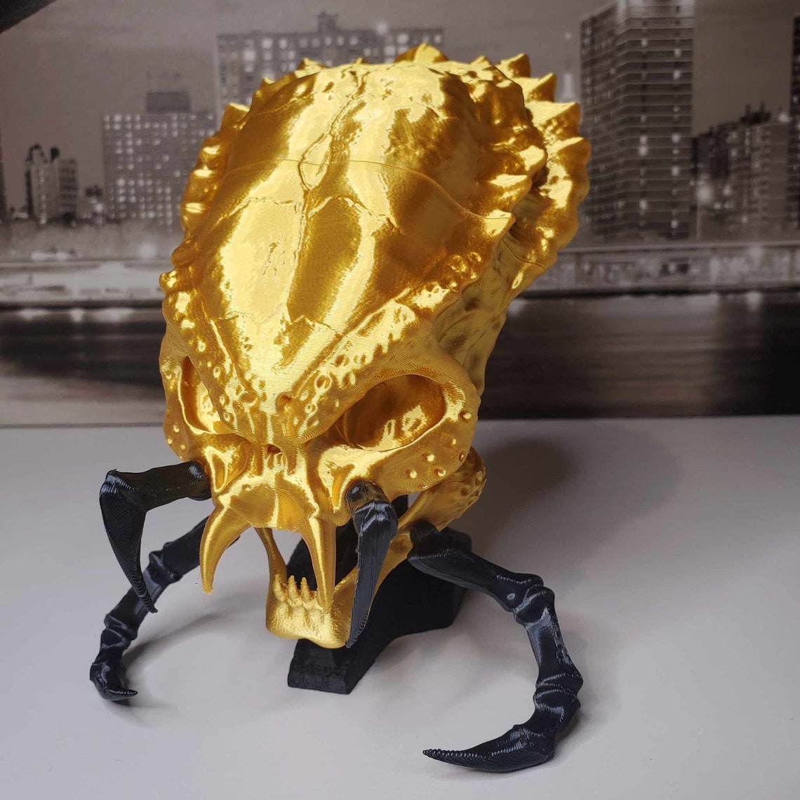 Predator and Xenomorph Alien Skull Model Figurine 3D Printed Large ...