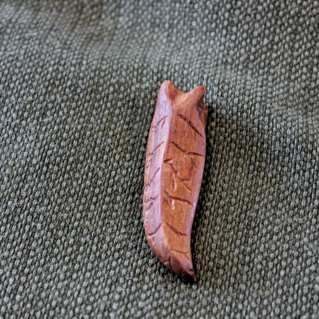 Heart Rimu Slug Carving Wooden Slug Ornament Native Leaf Vein Slug ...