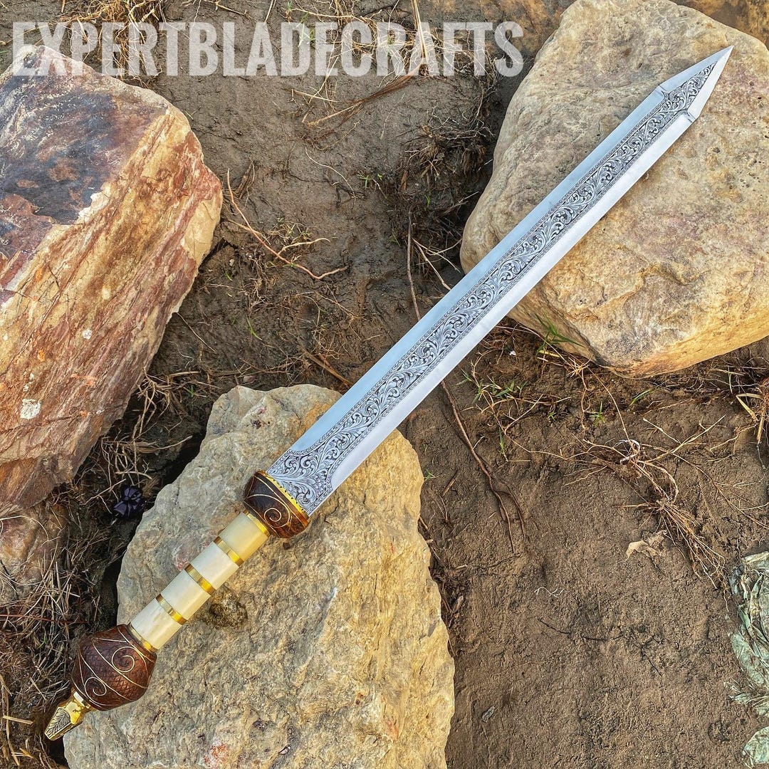 Custom Roman Gladius Sword | Hand Engraved Viking Style Blade ...