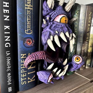 Alien Book Nook Shelf Decor: Hand-painted Sci-fi Gift for Home Library ...