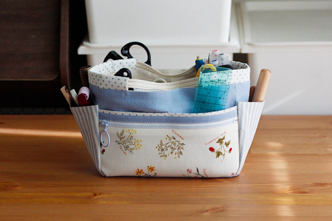 Pattern; Sewing Kit Bag / Flower / English Tutorial for Sewing Kit Bag ...