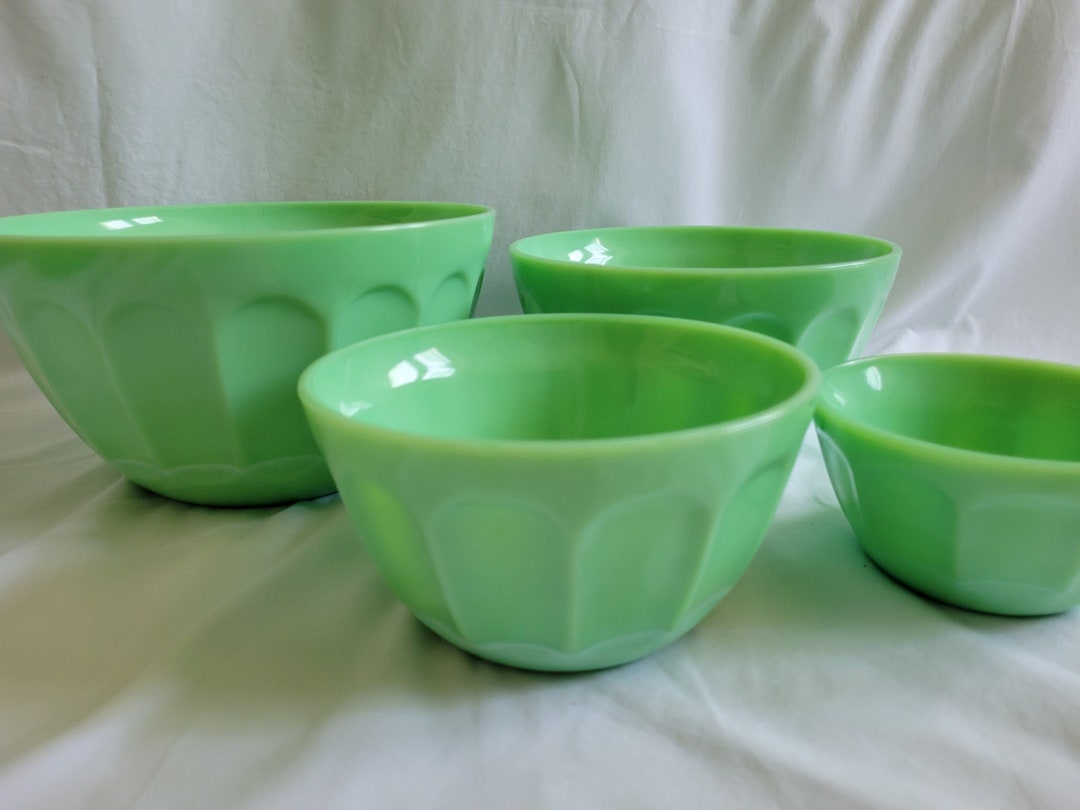 S4 Green Pressed Glass Nesting Mixing Bowl Made By Fenton Art Glass Company In 2000 Etsy