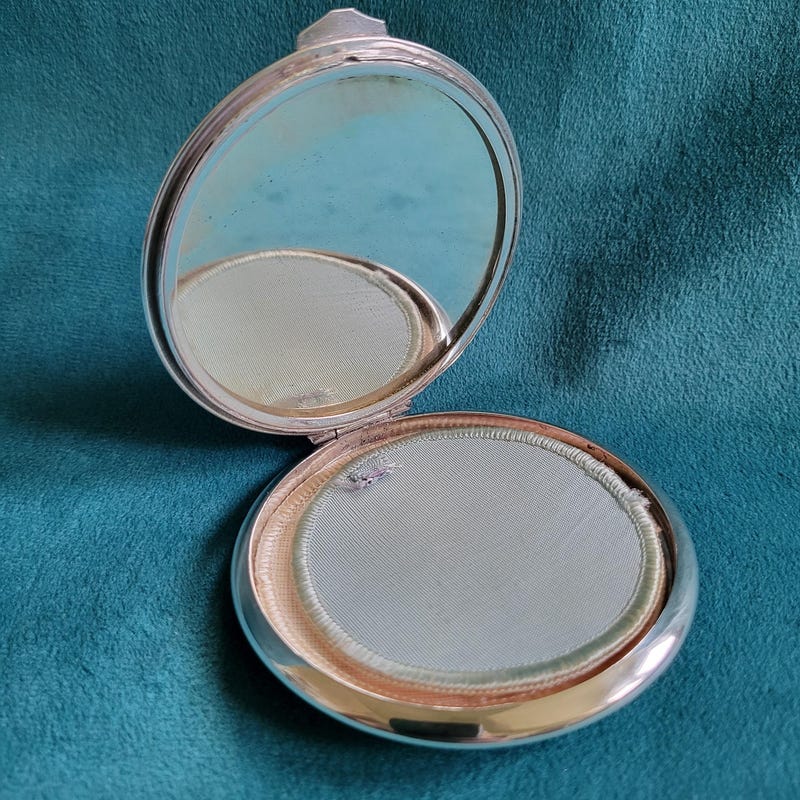 Make up Compact - Etsy