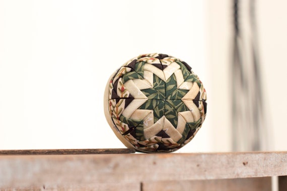 DIY Traditional Quilted Fabric Ball Christmas Ornaments | Etsy