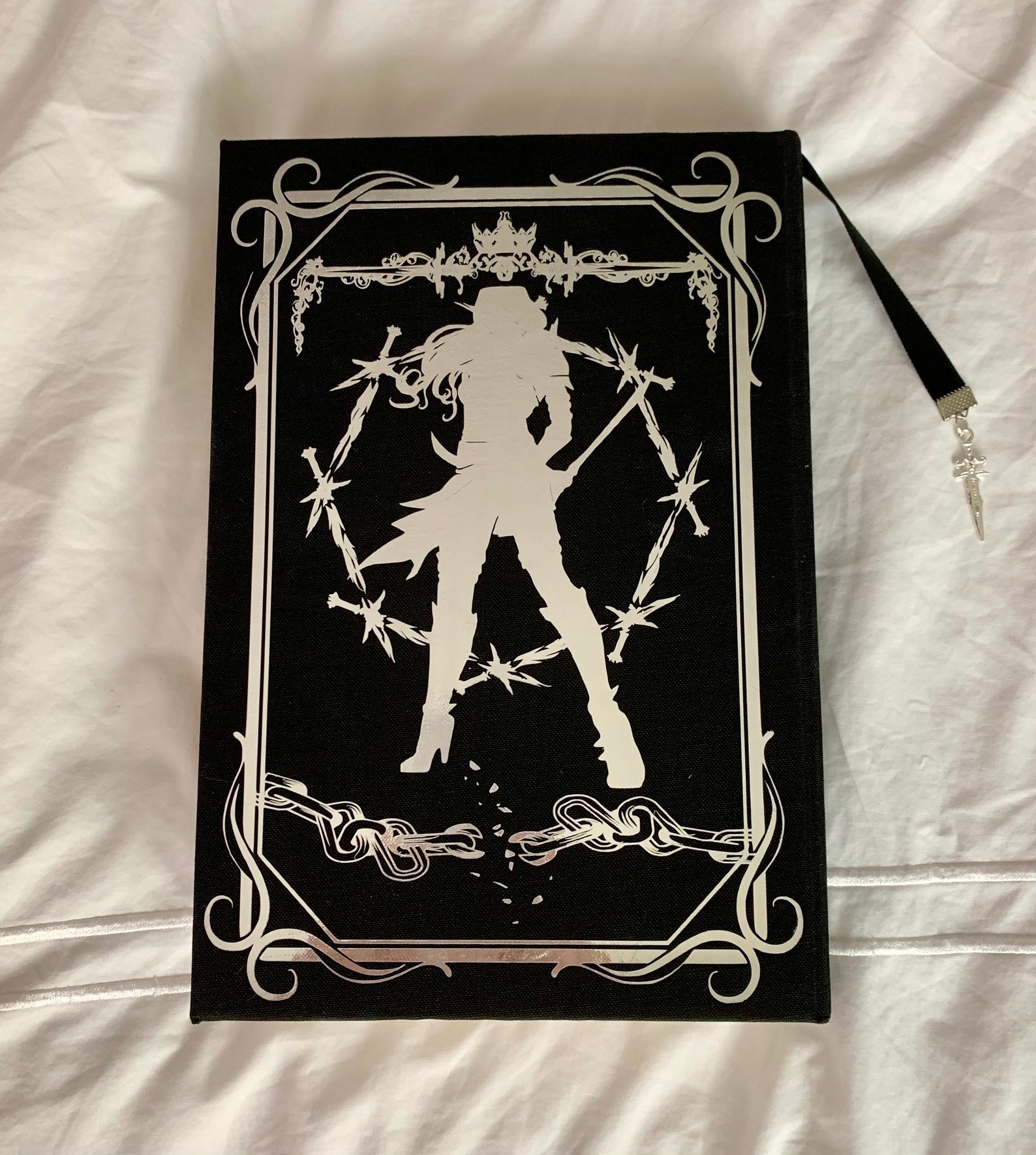 Throne of Glass Custom Bookbinding Novel Throne of Glass Series 1 ...