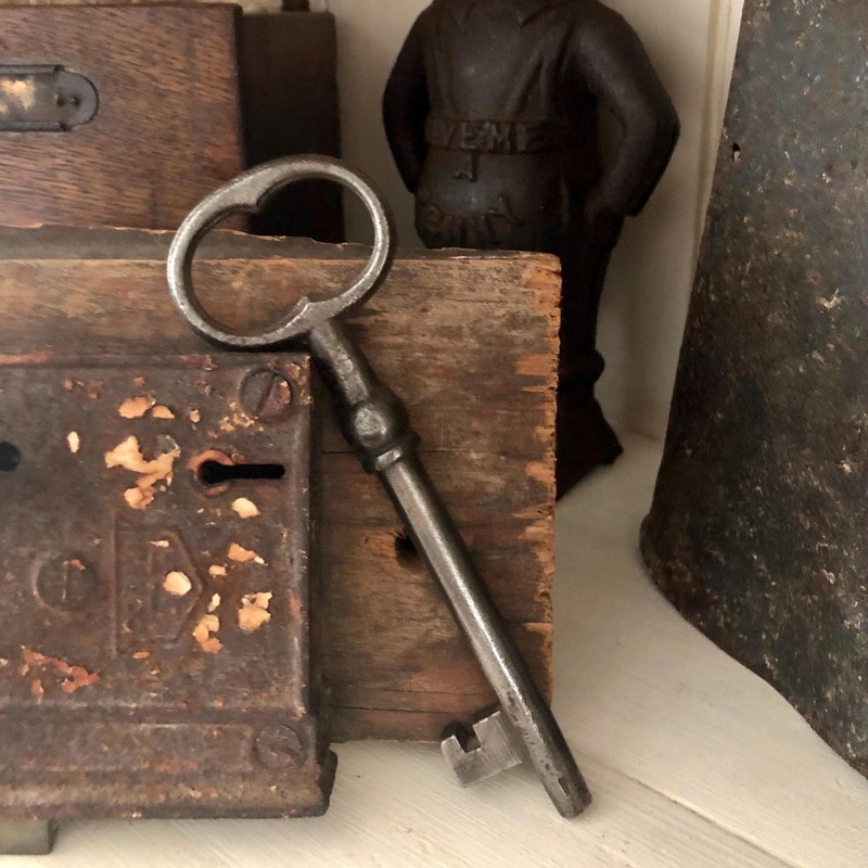 Skeleton Key Art - Etsy