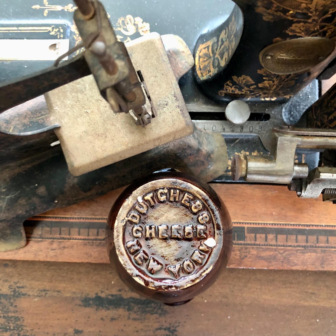 Little Brown Crock / Prim Cheese Pot - Etsy