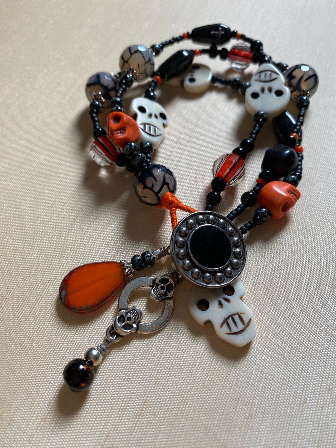 Skelly 3 Strand Button Bracelet - Etsy