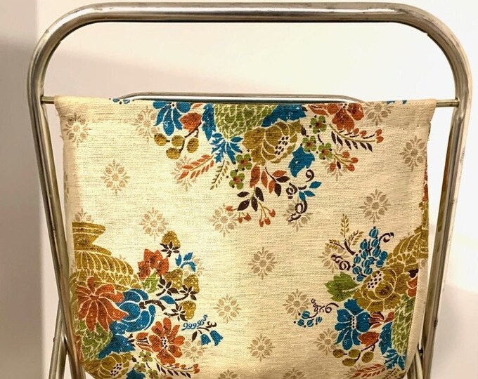 Vintage 1970s MCM Folding Knitting Caddy Basket W/ Lot Vintage Sewing ...