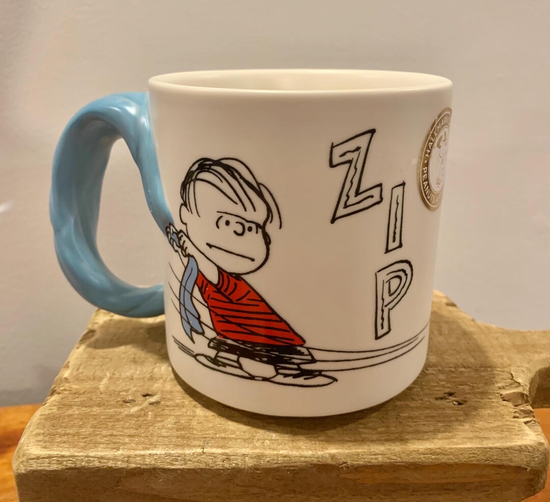 Peanuts Linus and Snoopy 3 Dimensional Blanket Mug, 17 Oz. - Etsy