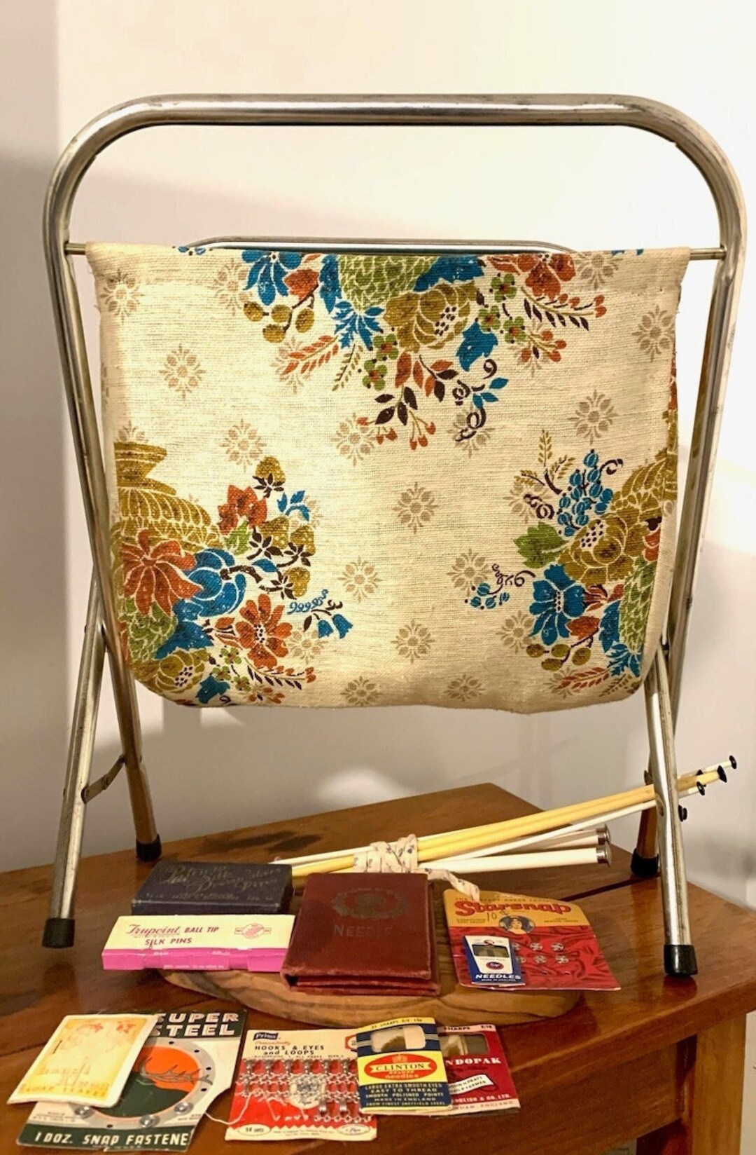 Vintage 1970s MCM Folding Knitting Caddy Basket W/ Lot Vintage Sewing ...