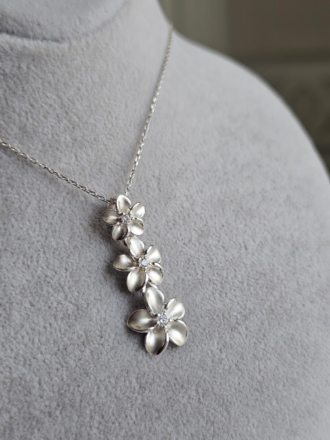 Handmade Sterling Silver Floral Necklace, Three Flower Design, Movable ...