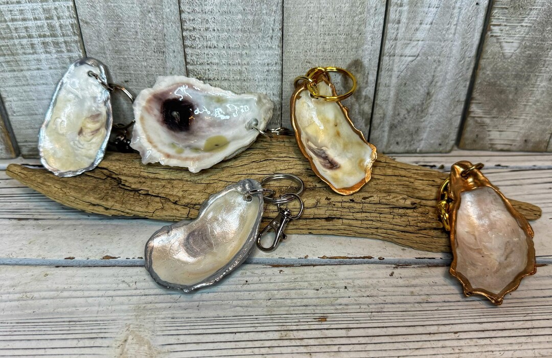 Lightweight Oyster Keychains/natural, Gold Gild, and Silver Gild ...