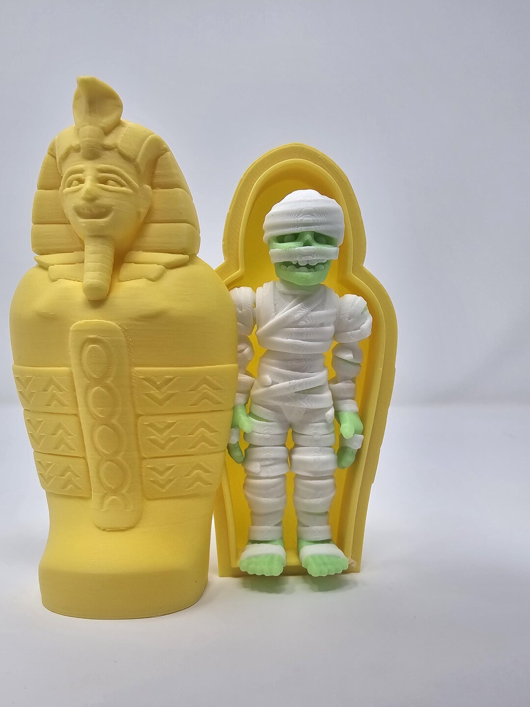 Spooky Mummy With Sarcophagus, Glowing Mummy, Room Decor, Halloween ...