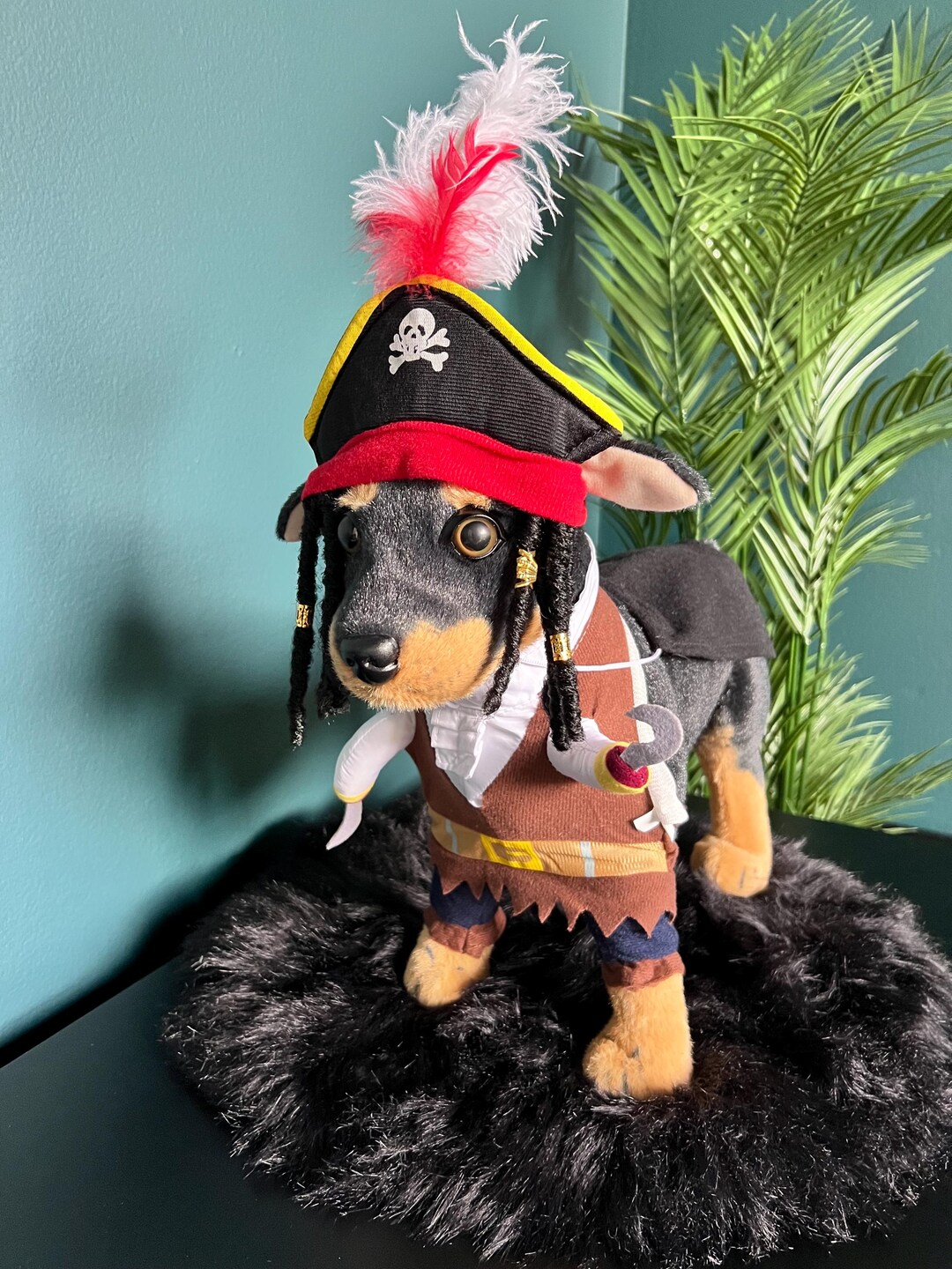 Pirate Paw-ty Time: Halloween Costume for Pets That's Yo-ho-whole Lot ...