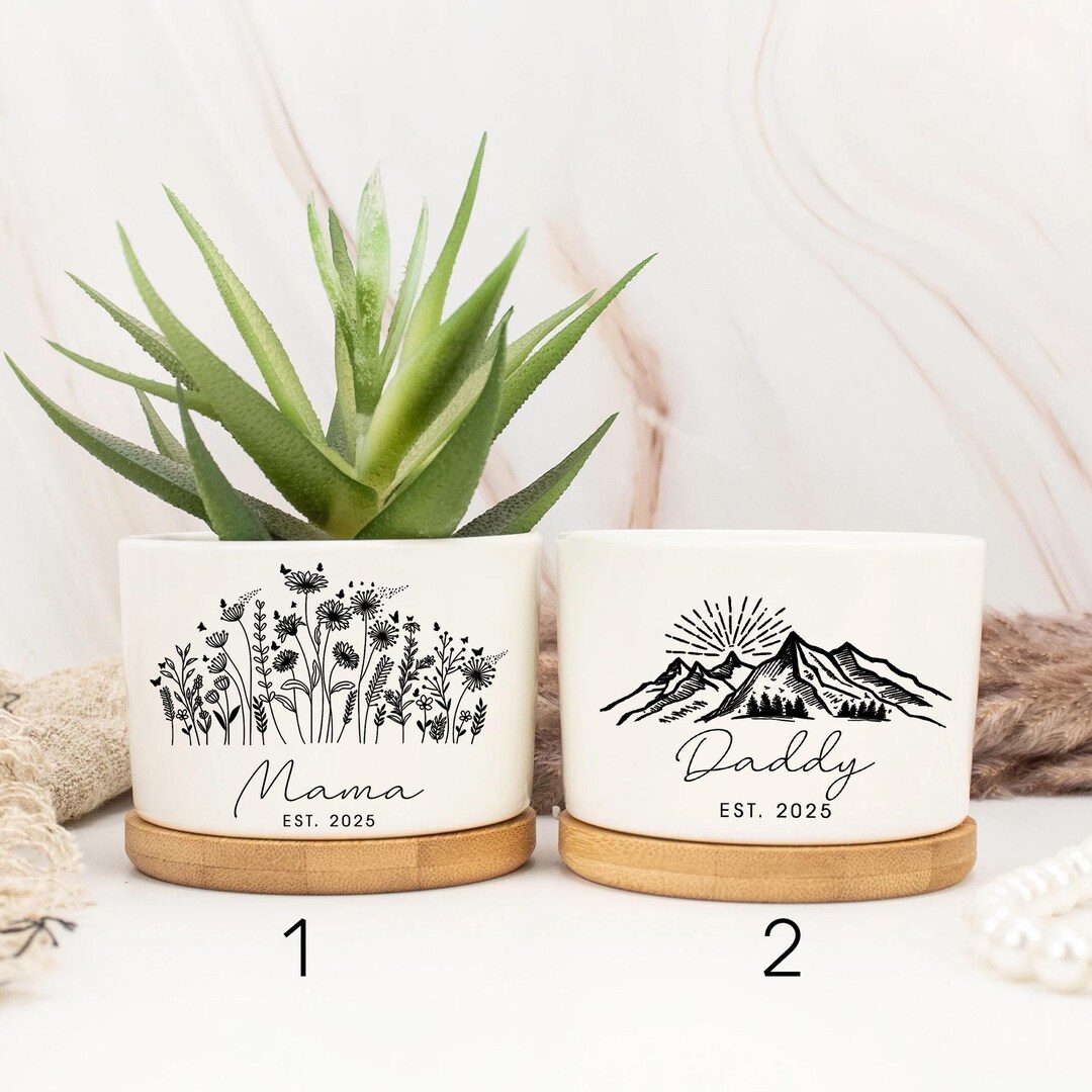 Mama & Daddy Pot, Mom and Dad Gift, New Parents custom Title/year ...