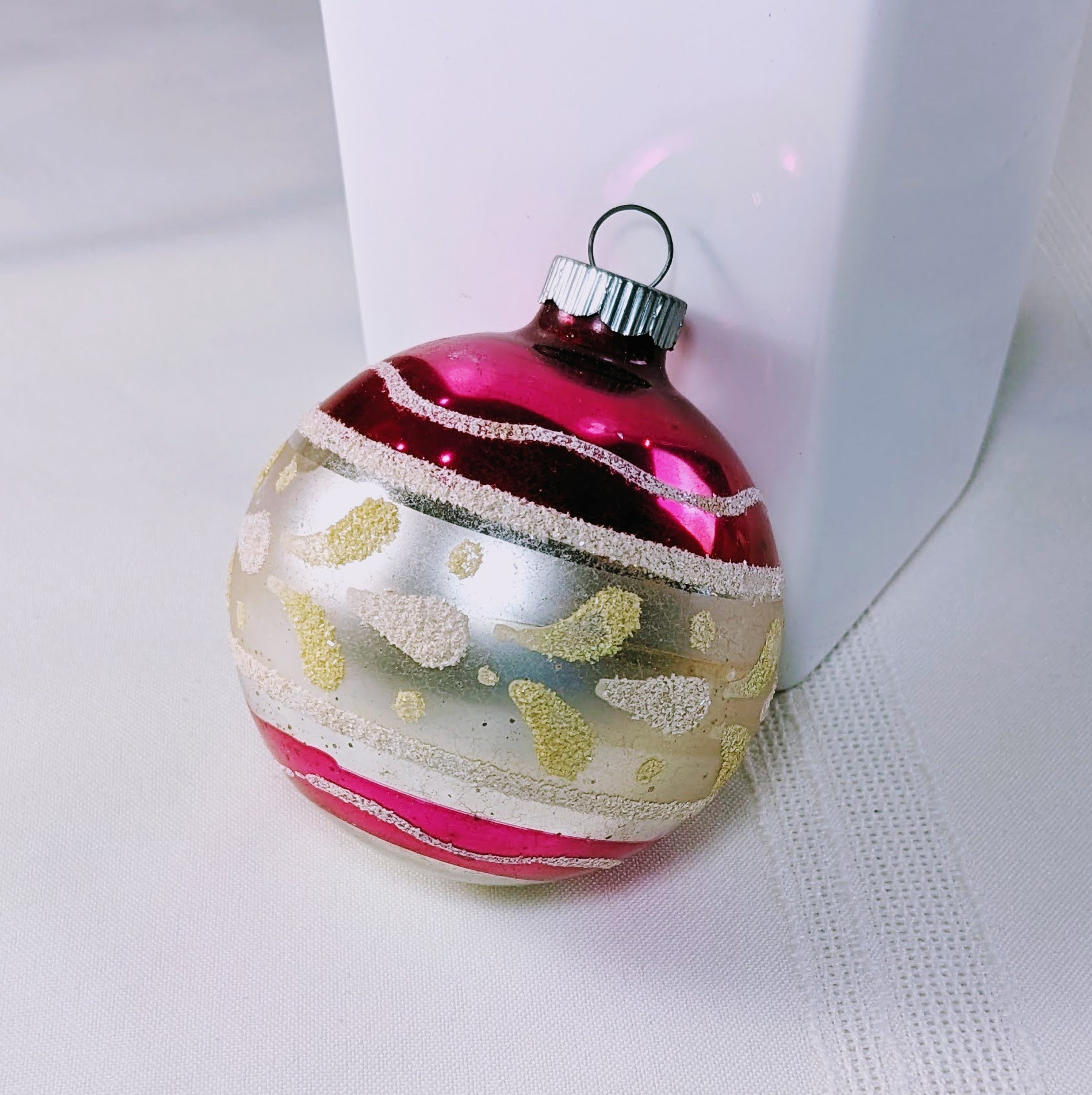 Vintage Shiny Brite Ornament 3 Stencil Petals in Berry With White MICA ...