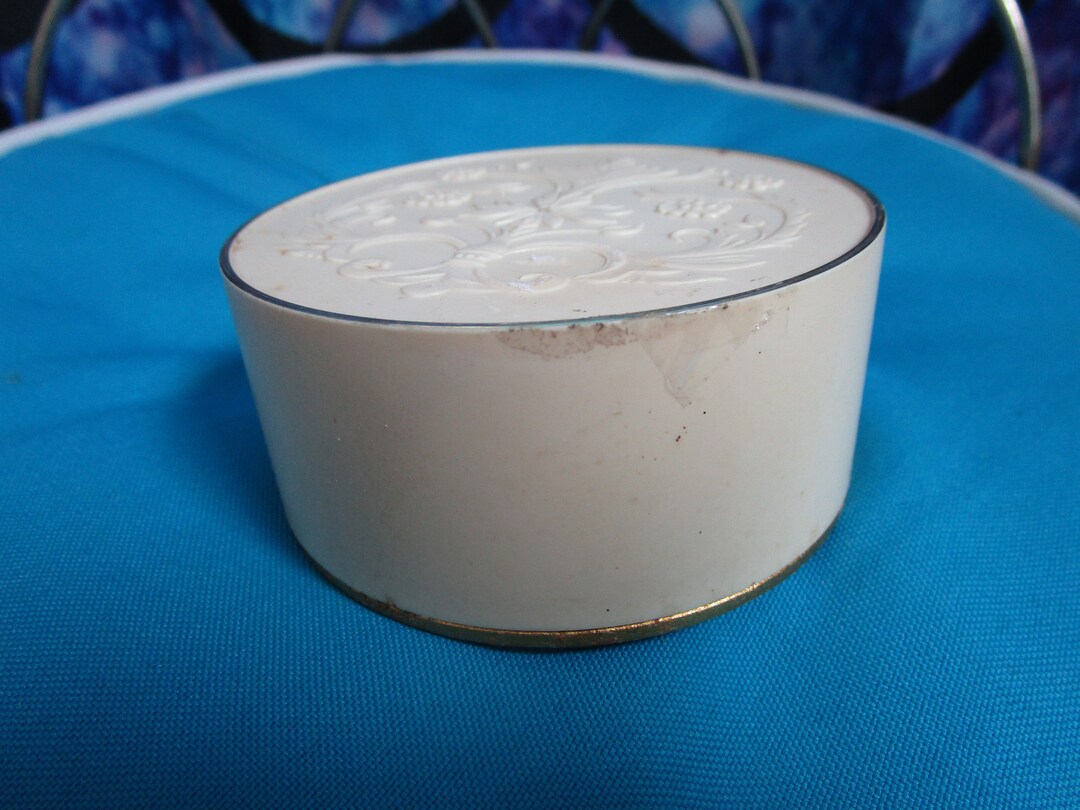 Vintage Avon Round Talc Power Container Hard Plastic Lid With Floral ...