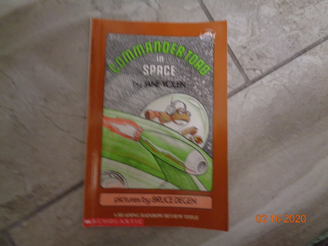 1980 Commander Toad in Space by Jane Yolen Pictures by Bruce Degen ...