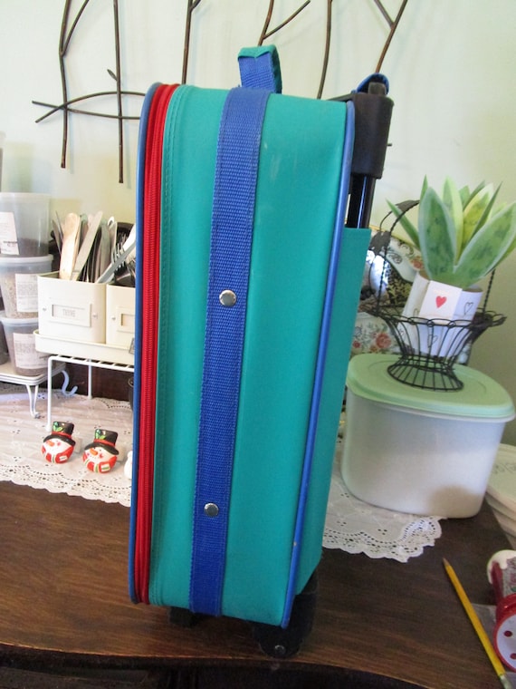 Vintage Sesame Street Muppets Childs Suitcase on Whee… - Gem