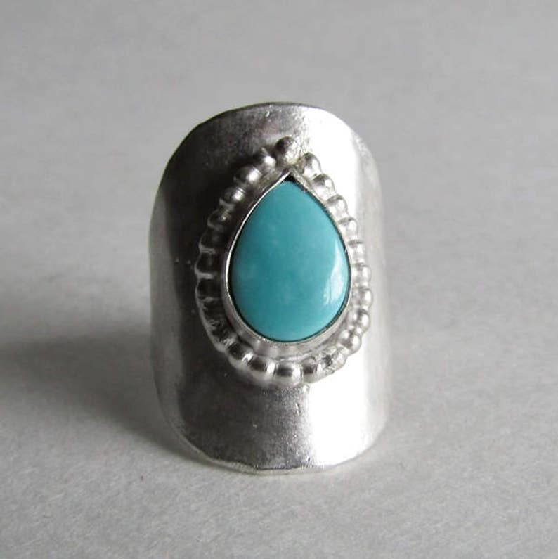 Royston Turquoise Hammered Saddle Ring Size 8 5 Size 8 1 2 Etsy royston-turquoise-hammered-saddle-ring-size-8-5-size-8-1-2-etsy