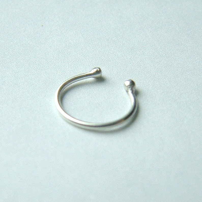 Simple Silver Ear Cuff Lightweight Single Thin Wire Earcuff - Etsy