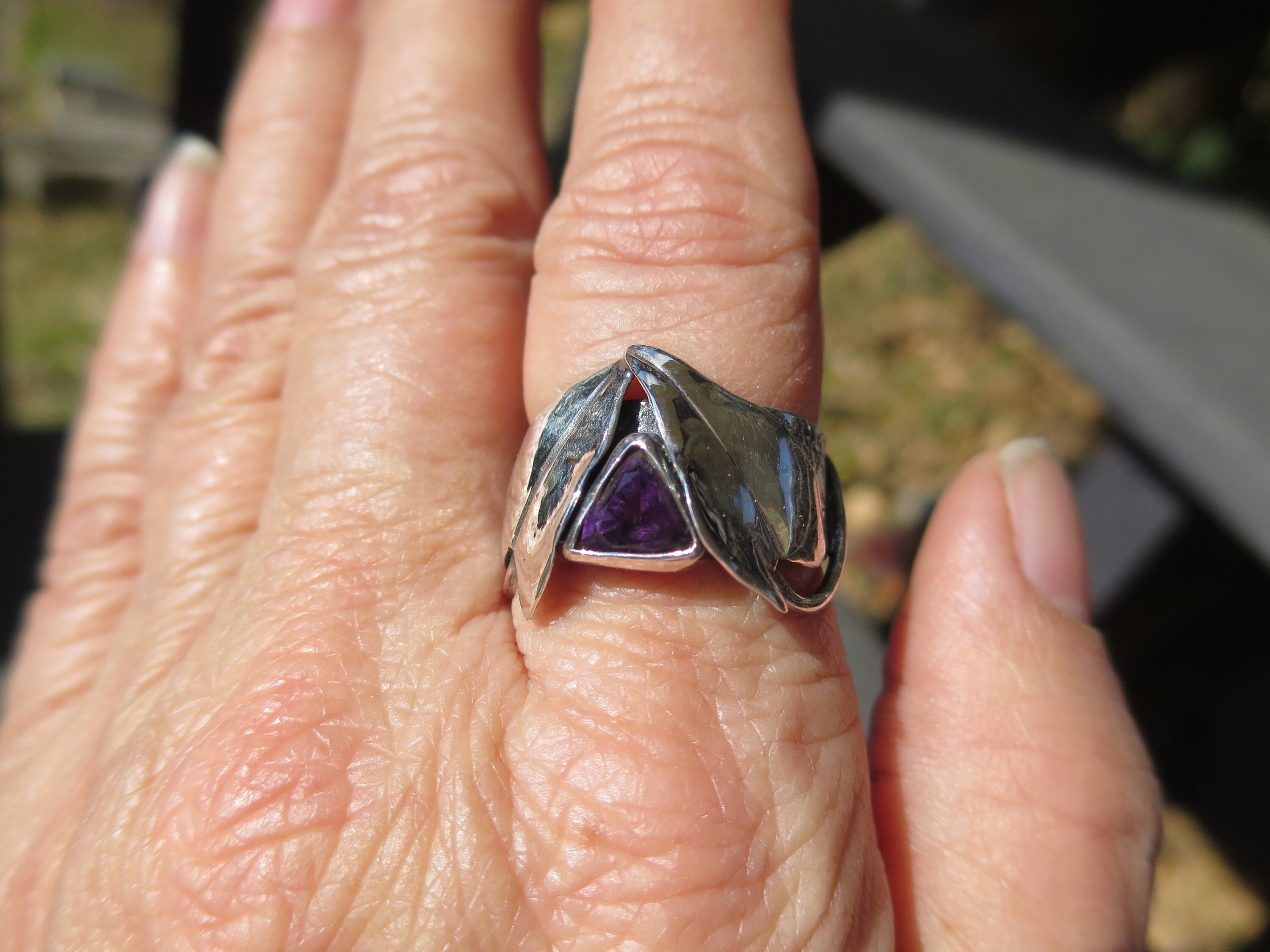 Textured Silver Caladium Leaf and Amethyst Trillion Size 6 - Etsy