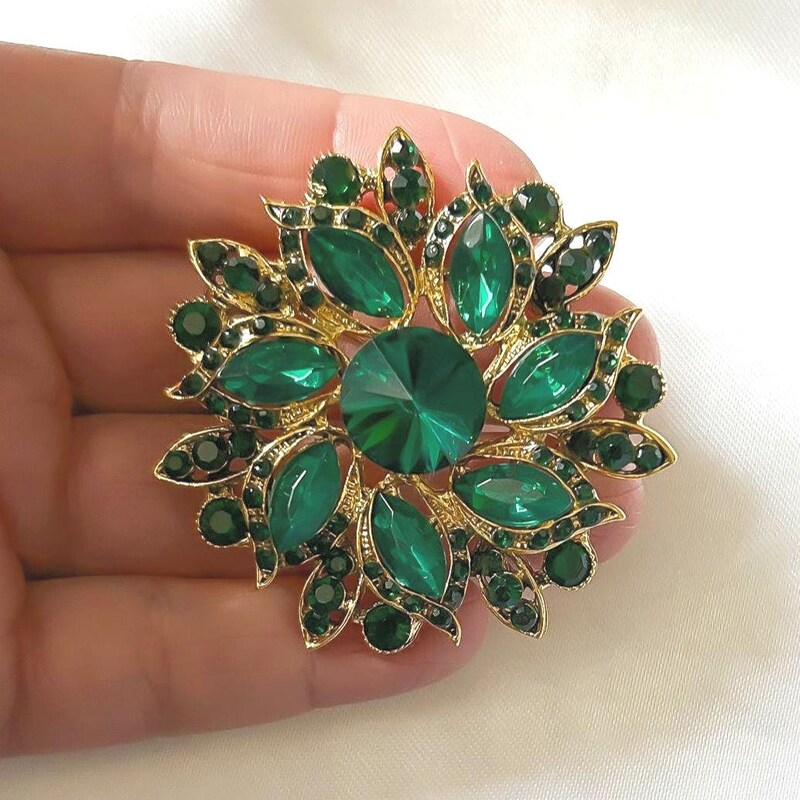 Emerald Green Brooches - Etsy