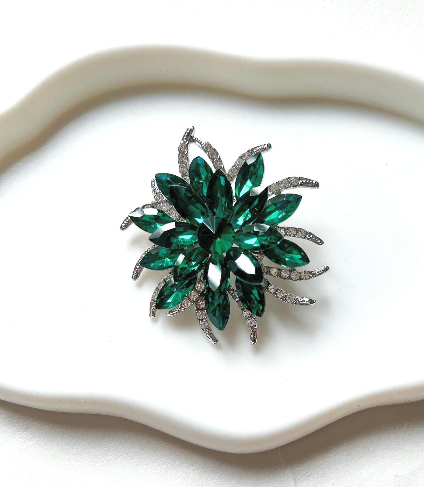 Emerald Green Crystal Brooch Pin: Sparkly Diamante Silver Clip - Etsy