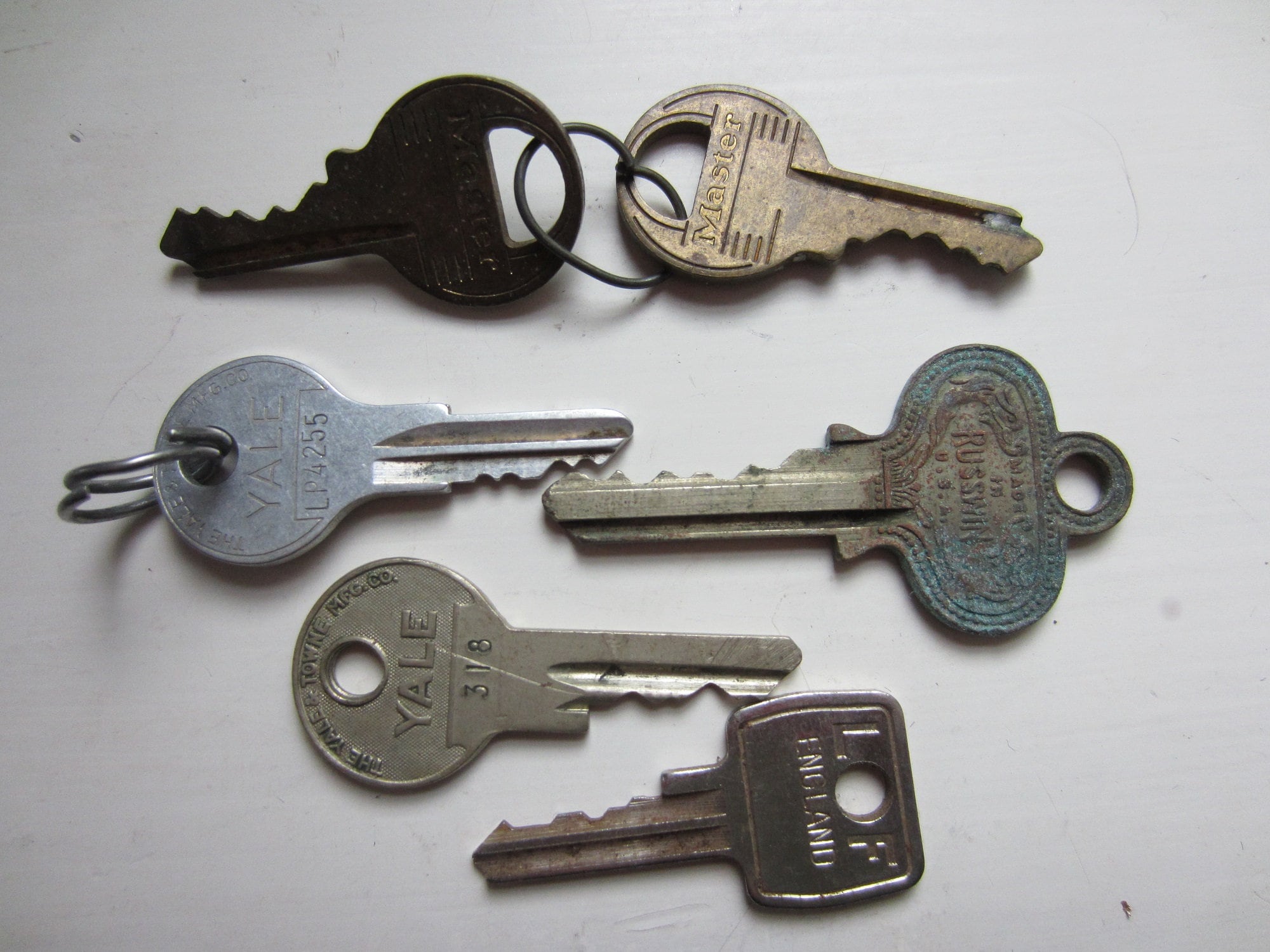 Set of 6 Vintage Keys - Etsy