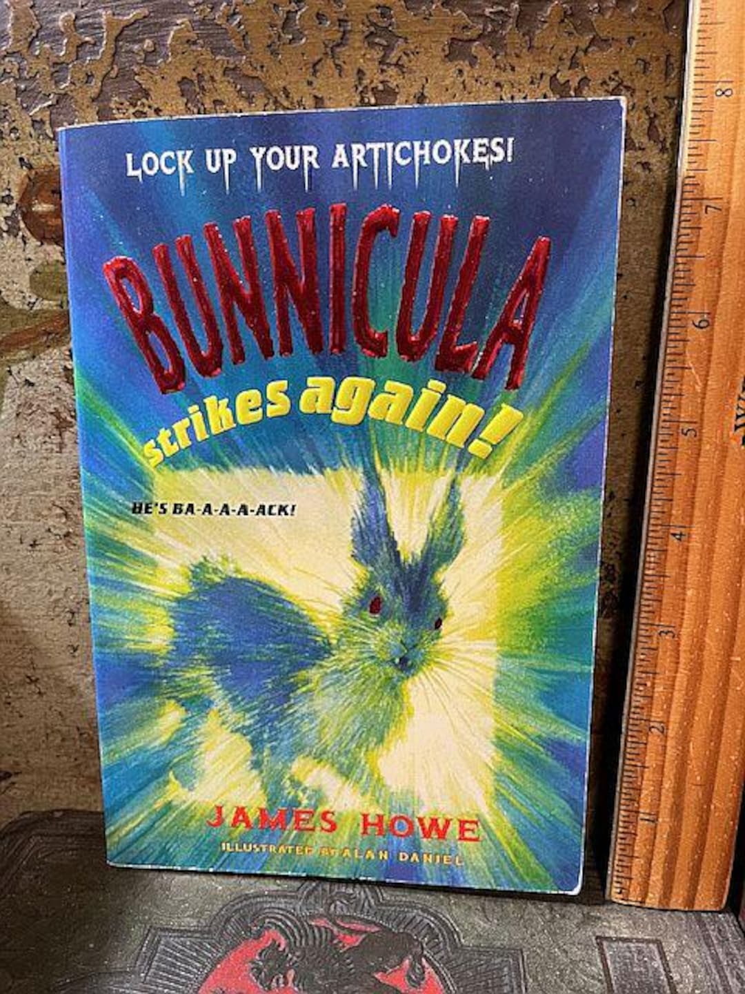 2001 Bunnicula Strikes Again ! He's Ba-a-a-a-ack PB James Howe Vintage ...