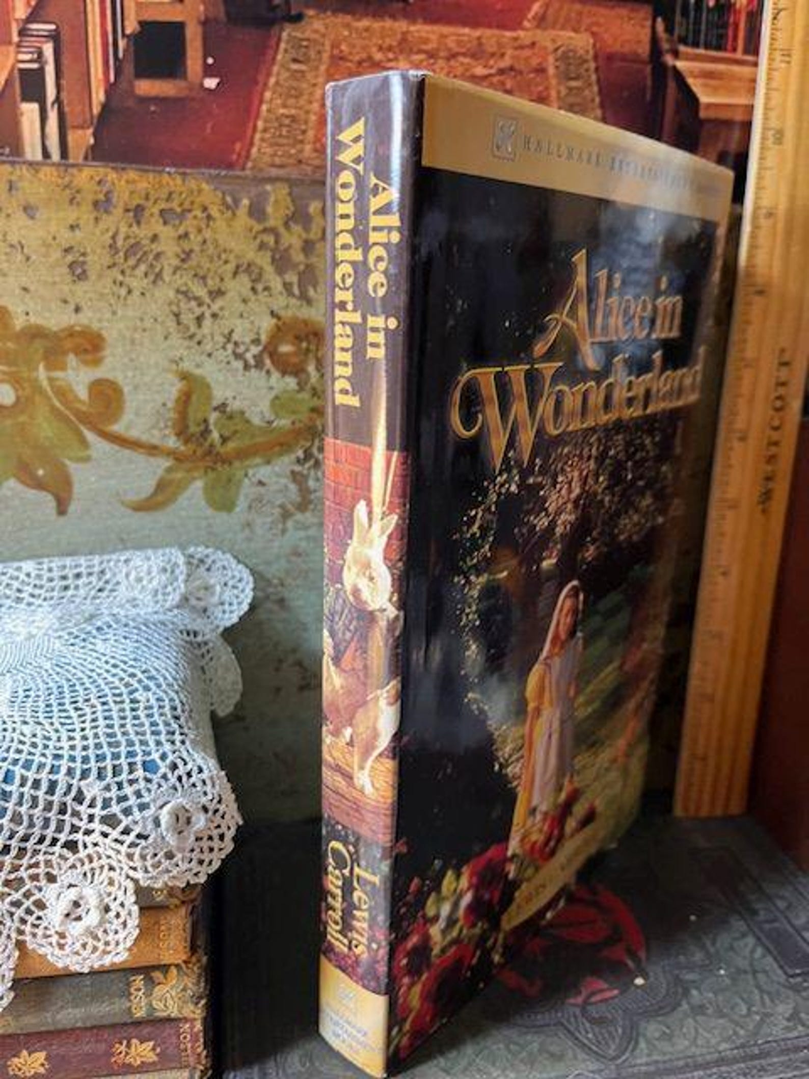 1999 Lewis Carroll Alice in Wonderland Hallmark Entertainment Book HB W ...