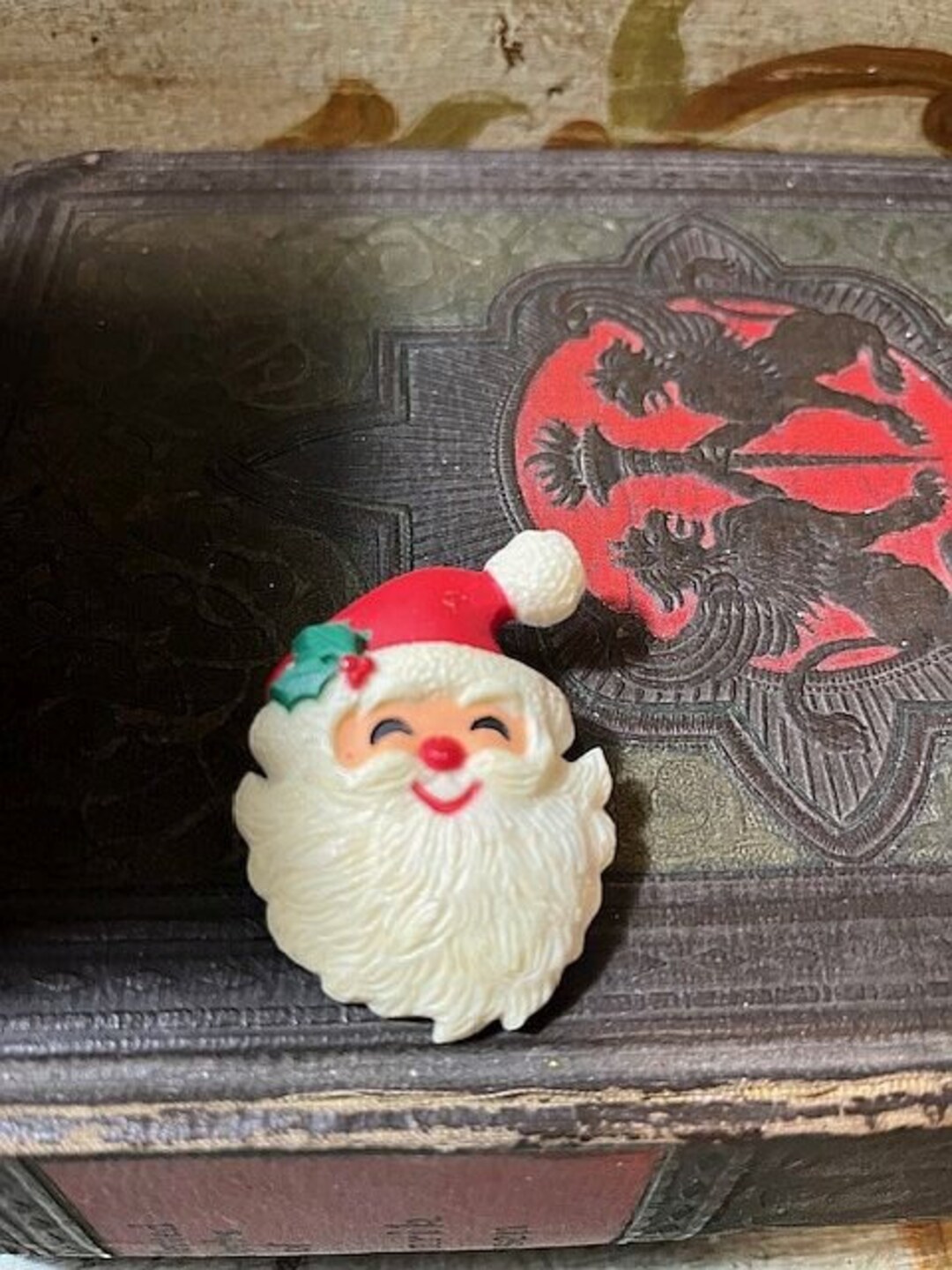 Christmas Hallmark Santa Pin 1984 Vintage 3 - Etsy