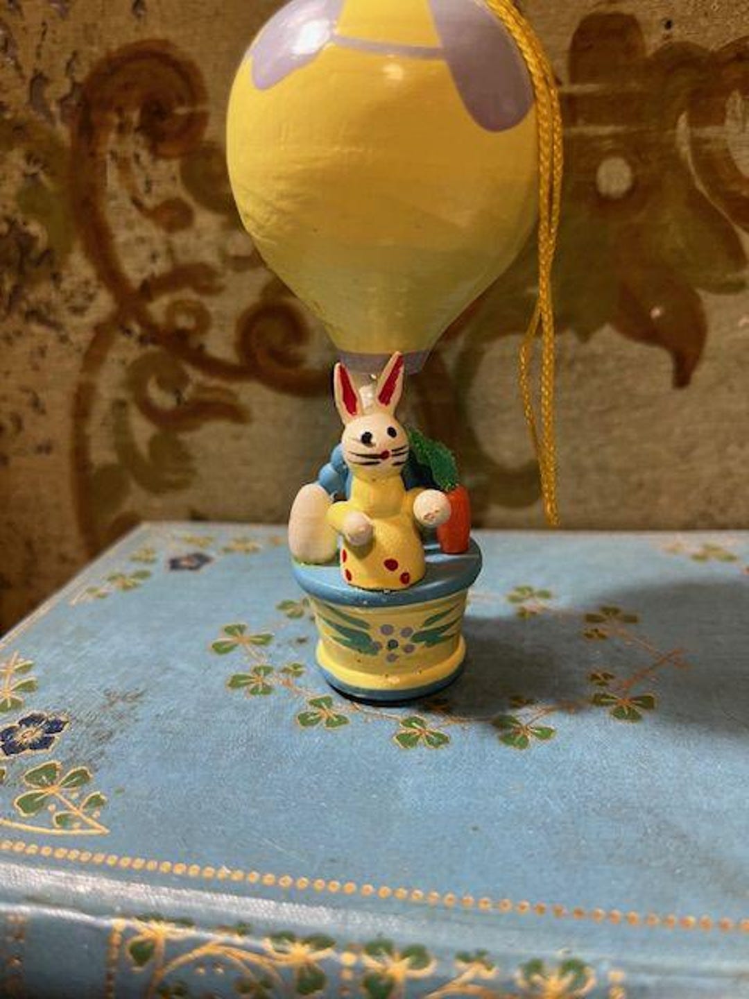 Sweet Vintage Hot Air Balloon Bunny Easter Eggs Wooden Ornament Easter ...