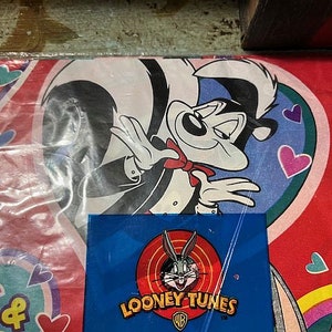 Looney Tunes 1997 SEALED Gift Wrap Wrapping Paper Warner Bros Pepe Le ...