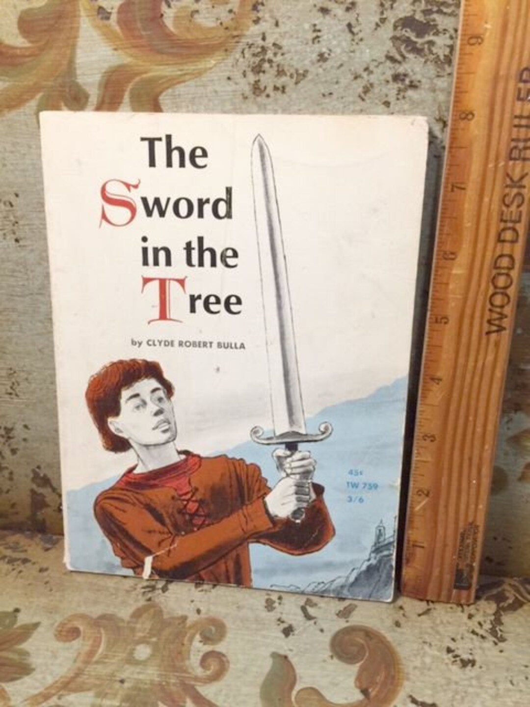 Vintage the Sword in the Tree 1965 Scholastic PB Book TW 759 TW759 - Etsy