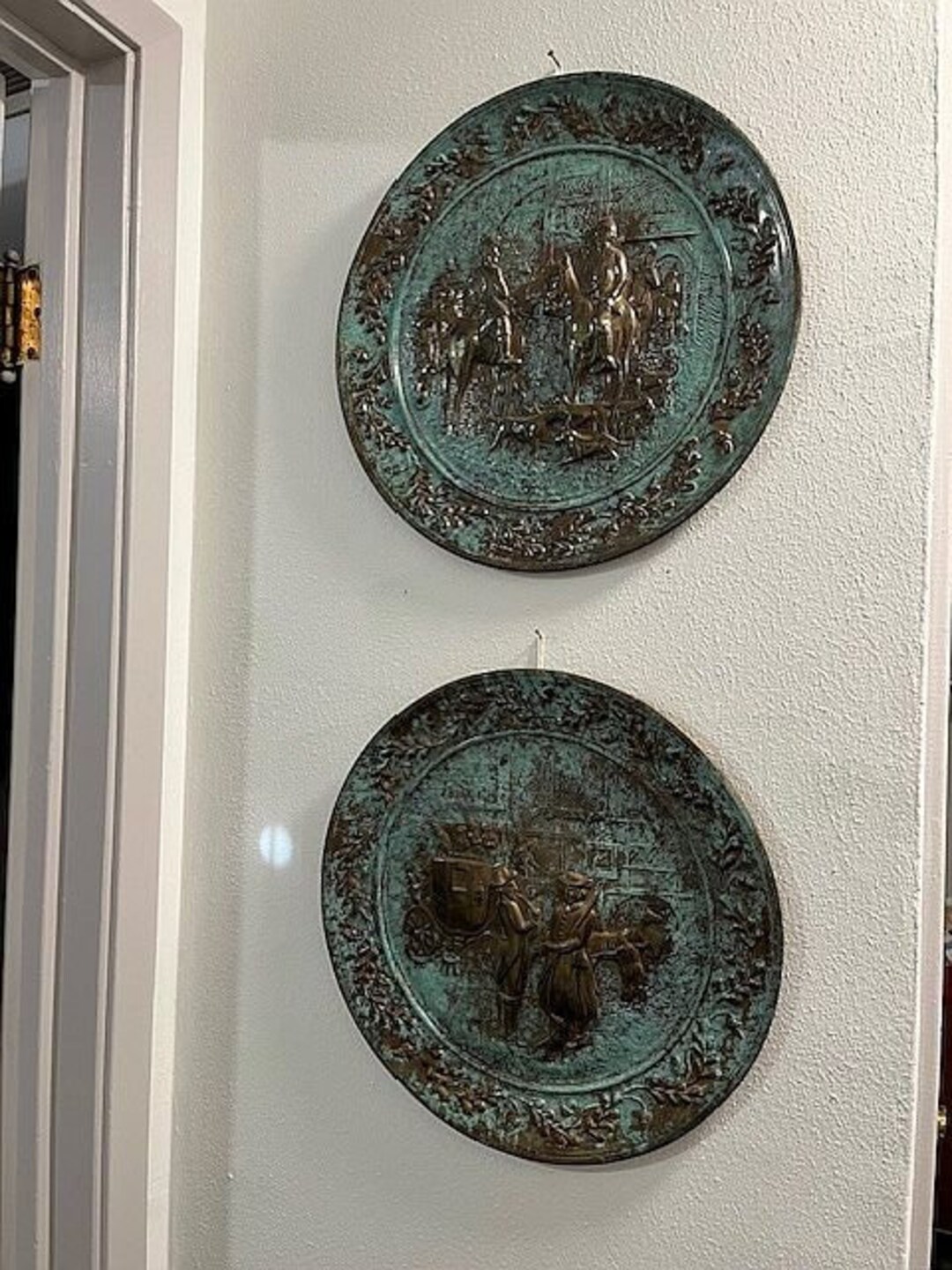 2 PEERAGE England Vintage Brass Large Round Wall Plaque Verdigris ...