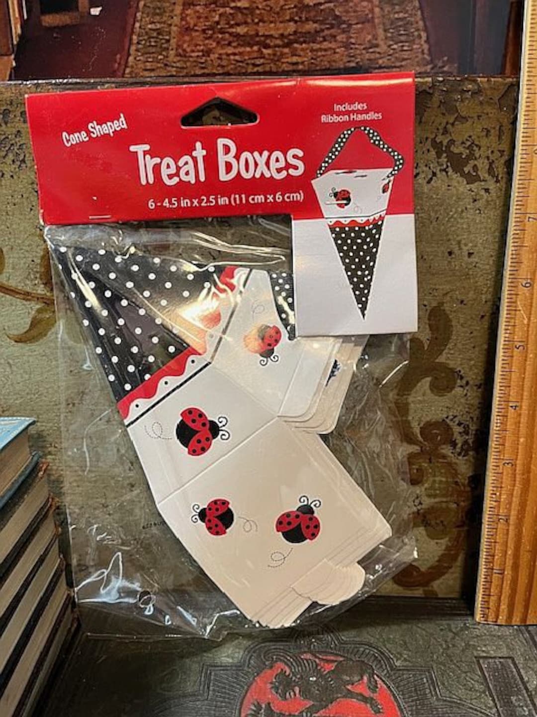 Ladybugs Treat Cone Shaped Boxes Sealed 6 Pc. Set With Ribbon Handles ...